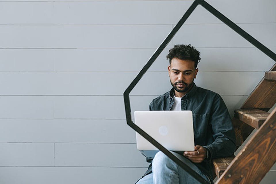 Wireless Access Point vs. Range Extender (Explained) | EPB